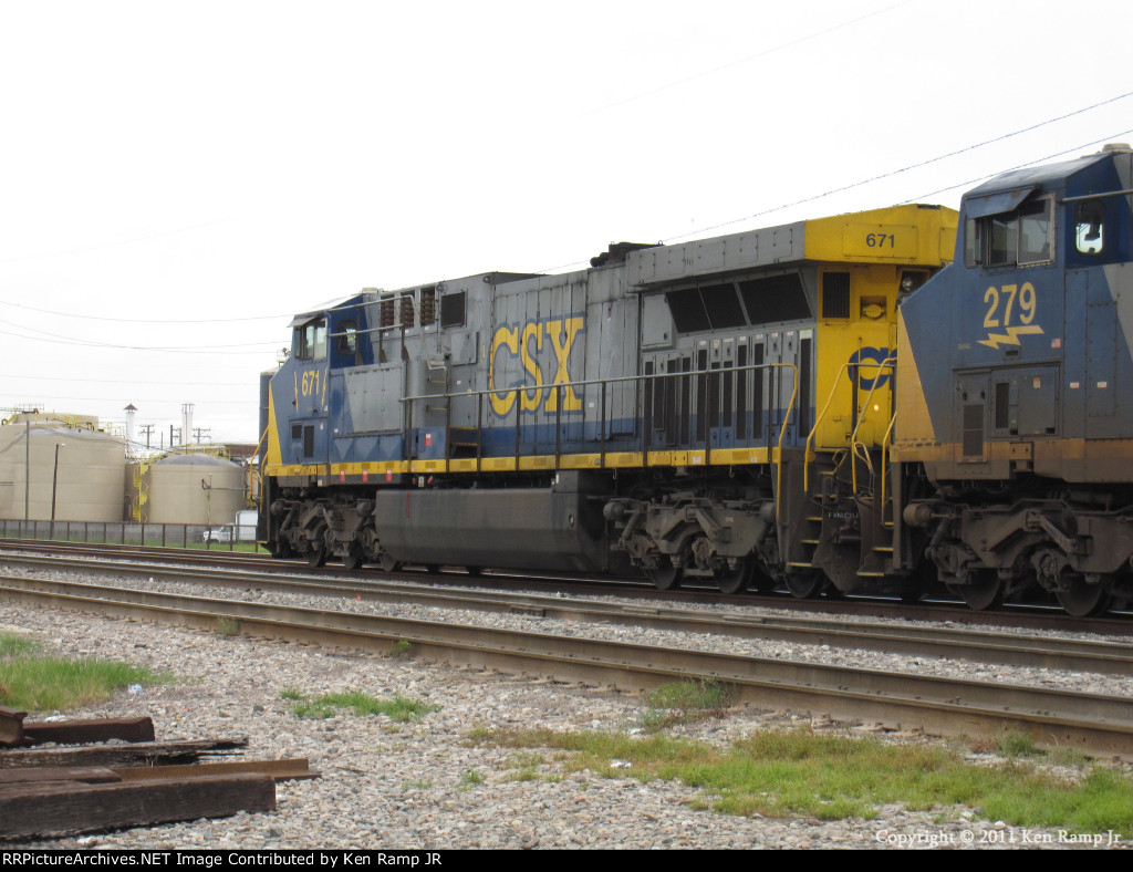 CSX 671